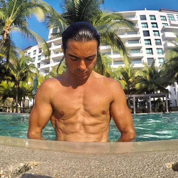 Las fotos más sexys de Ernesto D´Alessio